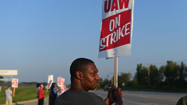 Nearly 50,000 GM Workers Are On Strike - The Seattle Medium