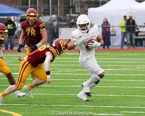 Eastside Catholic Wins Second Straight 3A Football Title With 20-12 ...