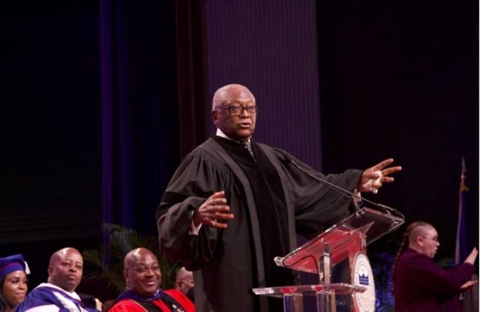 James Clyburn Transcends Generations In Speech At Howard University's ...