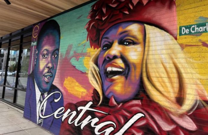 Arté Noir At Midtown Square Revives Central District Art - The Seattle ...