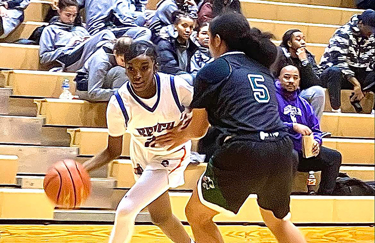 Lady Quakers Extend Win Streak To Four Games With 66-30 Win Over ...