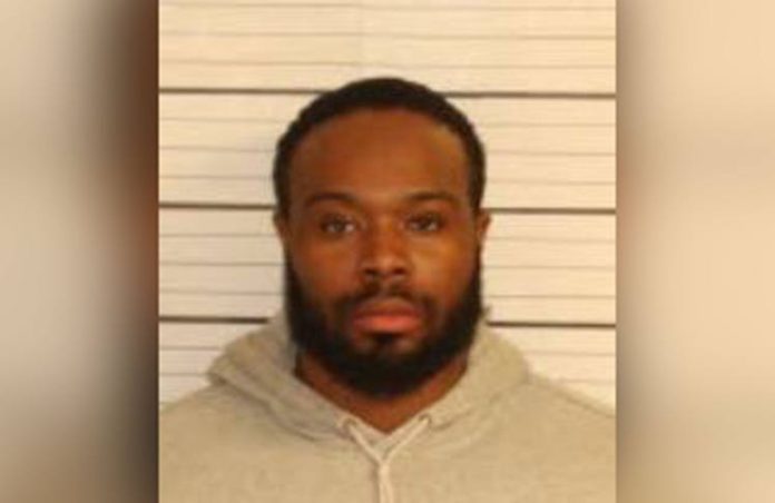 Memphis Police Officer Took Photos Of Beaten Tyre Nichols And Shared ...