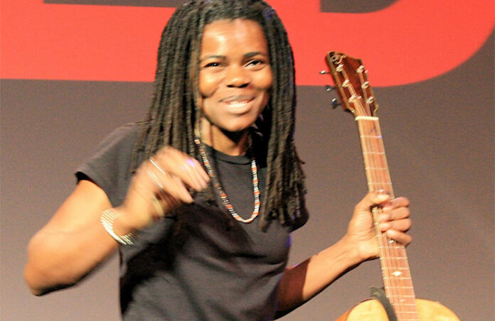 Tracy Chapman Breaks Country Music Barriers With No. 1 Hit - The ...