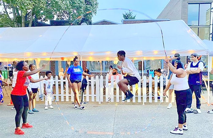 Double Dutch Divas Is Bringing An Enthusiastic Energy To Community ...