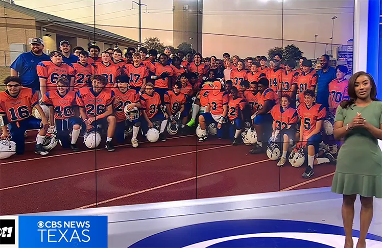 NFL Hall of Famers Encourage Paralyzed Frisco Teen At Football Game ...
