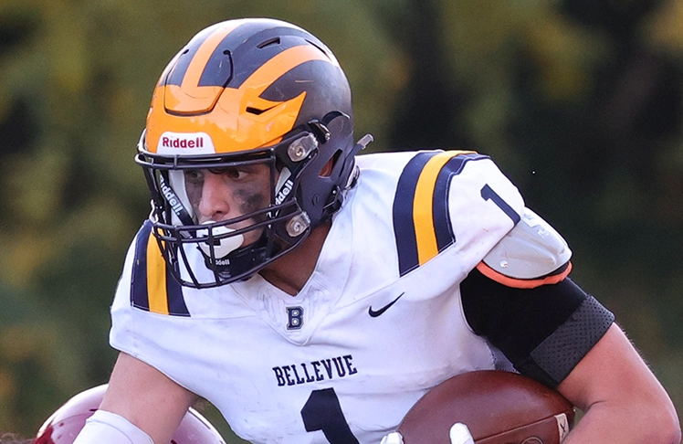 Bellevue Defeats Stanwood 24-14 To Advance In 3A State Playoffs - The ...