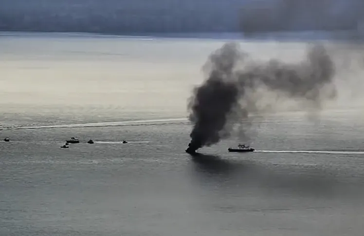 Elliott Bay Boat Fire Prompts Swift Response - The Seattle Medium